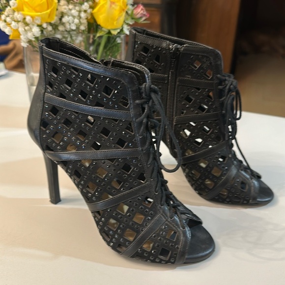 Gianni Bini | Shoes | Preowned Gianni Bini Lace Up Open Toe Heel Zip Uppair Wfave Ankle Pant ...